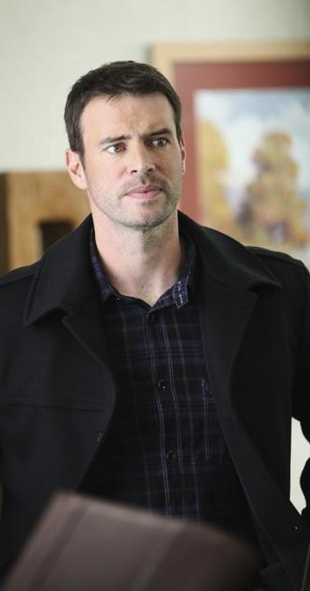 Pictures & Photos of Scott Foley - IMDb