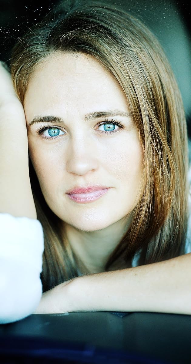 Sarah Thompson - IMDb