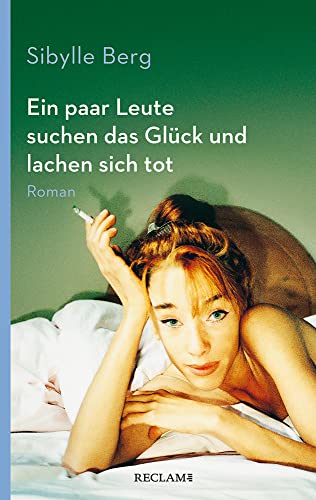 Vera Sitzt Auf Dem Balkon