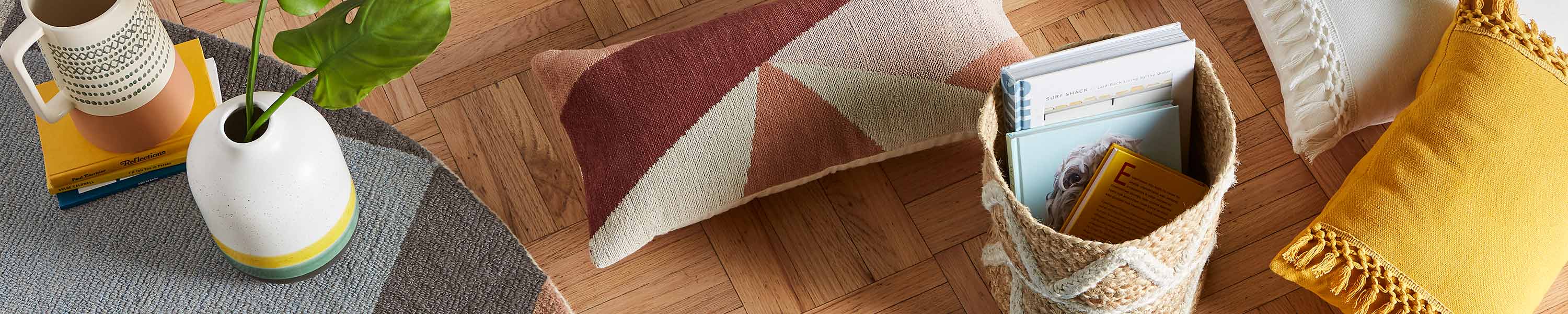 Amazon.com: Rivet: Décor + More