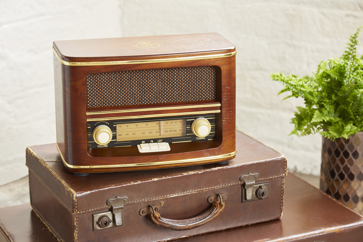 Amazon.co.uk: GPO RETRO: Retro Radios
