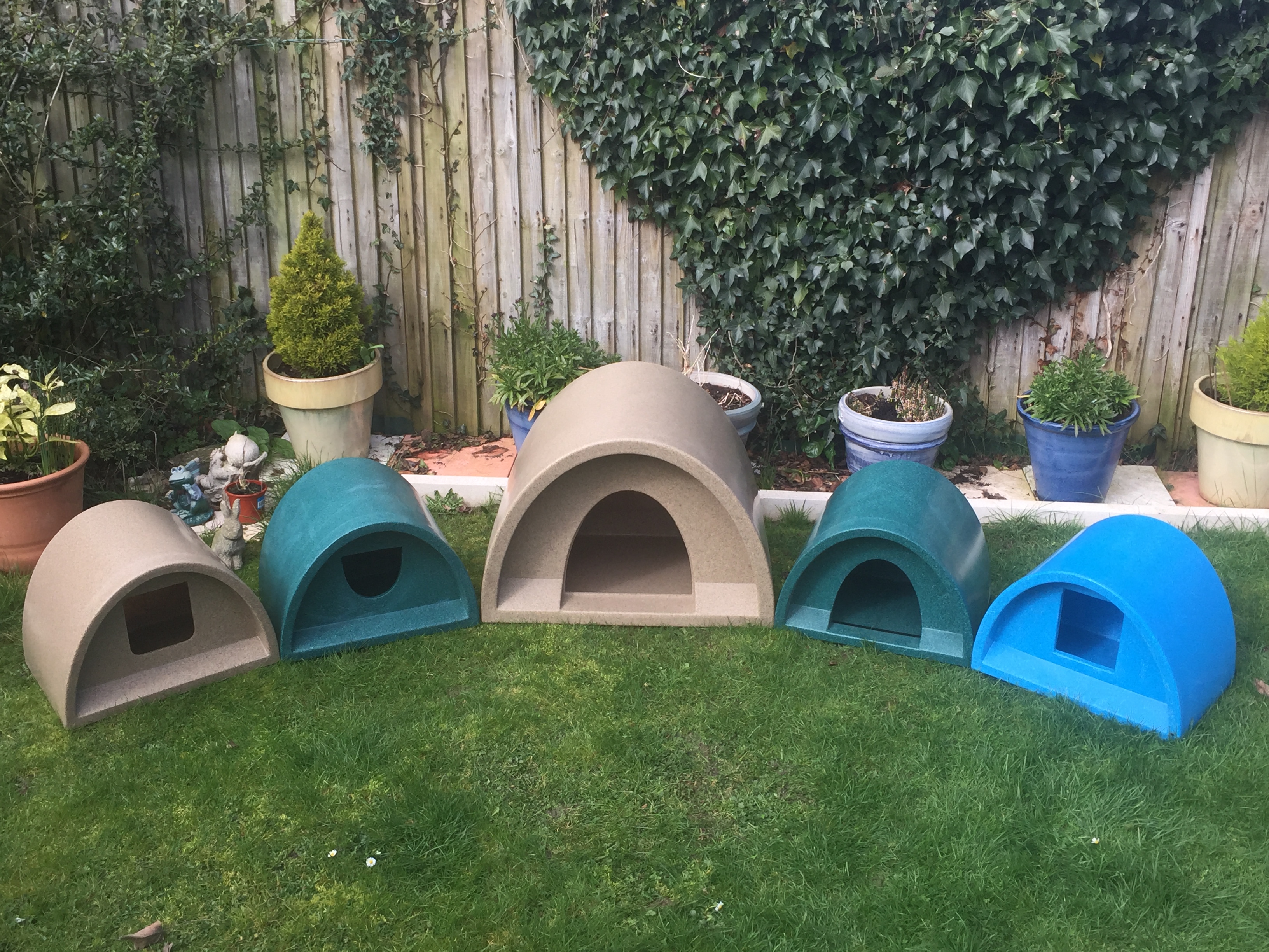 Amazon.co.uk: Cosy Cages: Cat house with flap