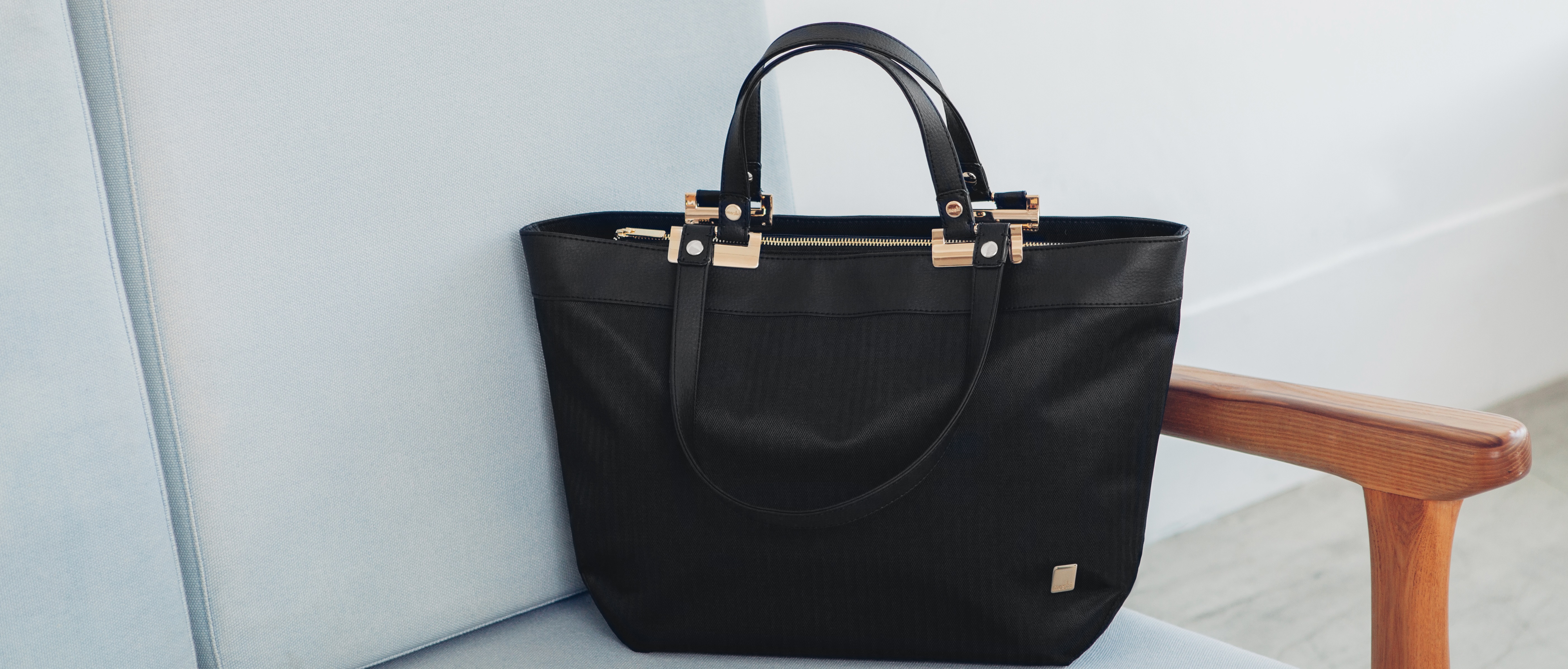Amazon.co.uk: Moshi: Tote Bags & Handbags
