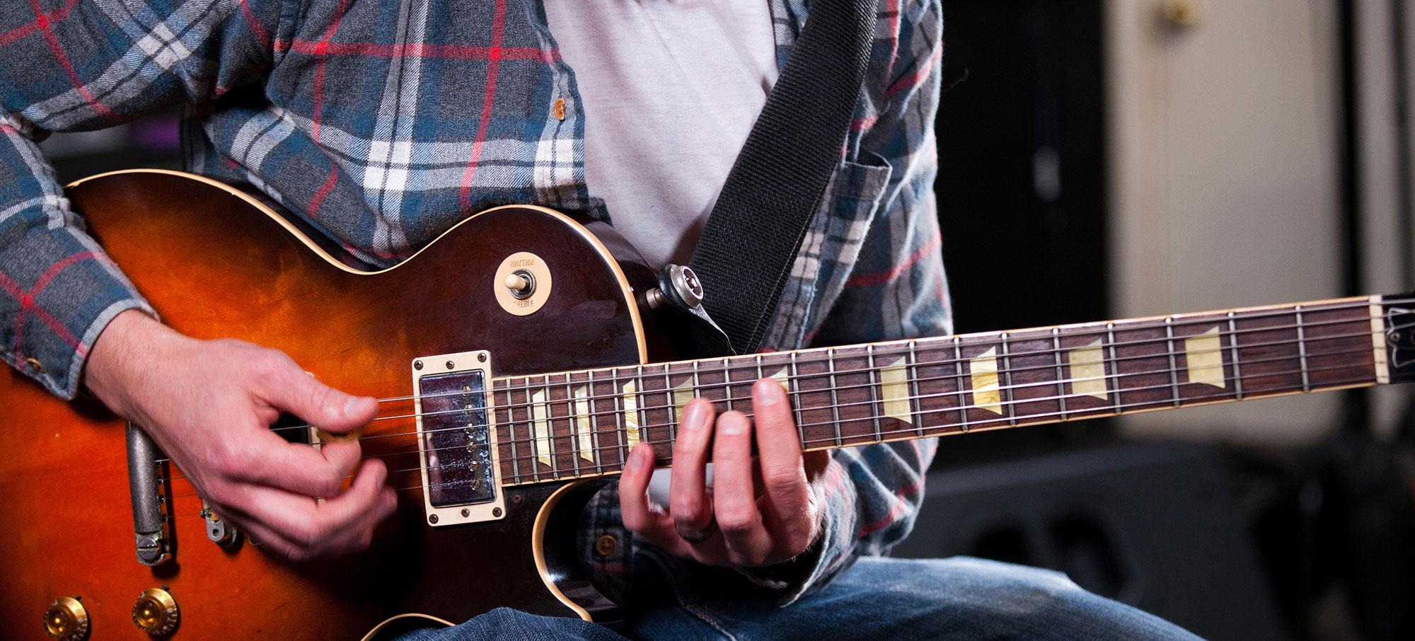 Amazon.co.jp: ELIXIR(エリクサー): エレキギター弦