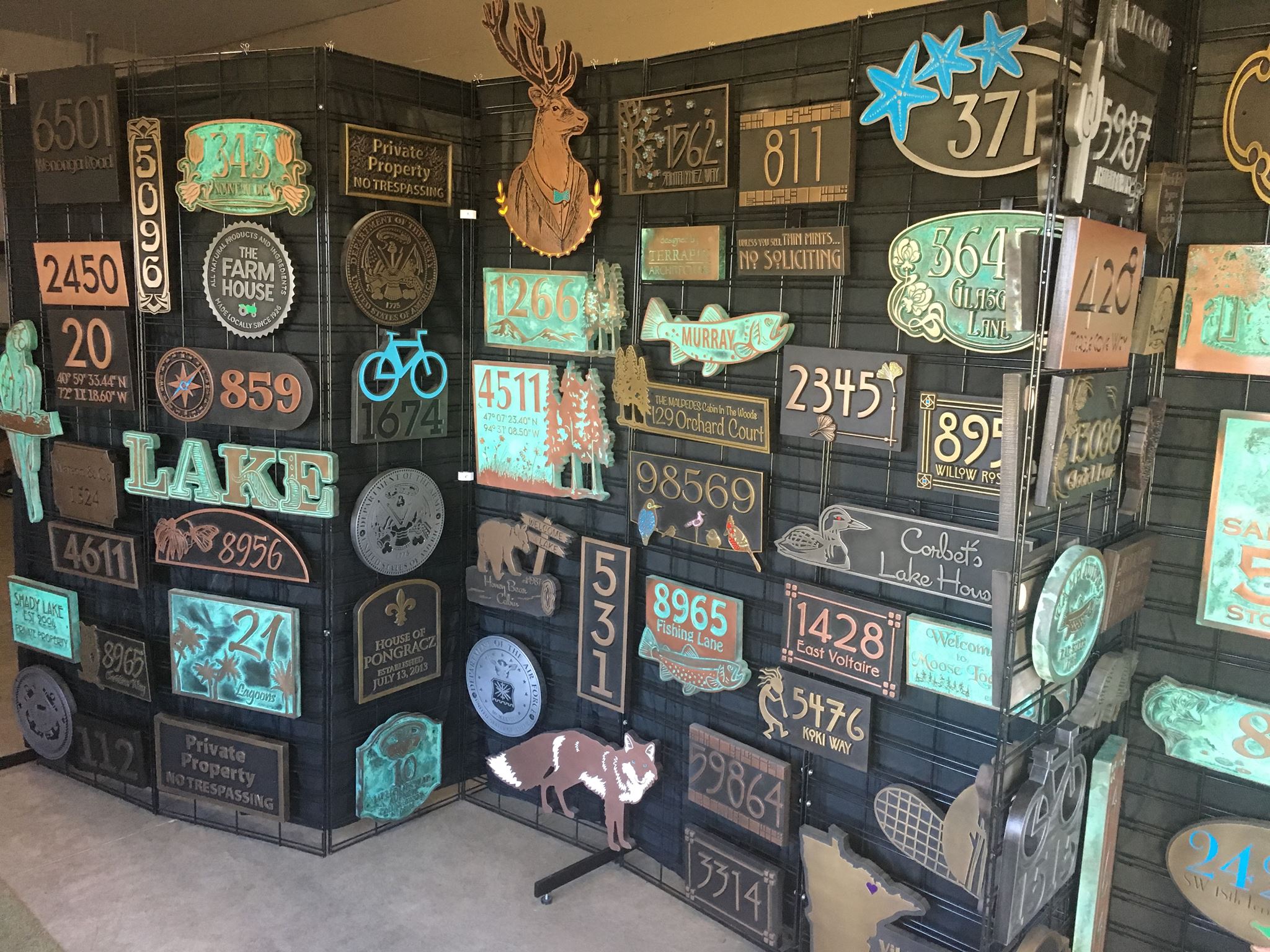 Amazon.com: Atlas Signs and Plaques