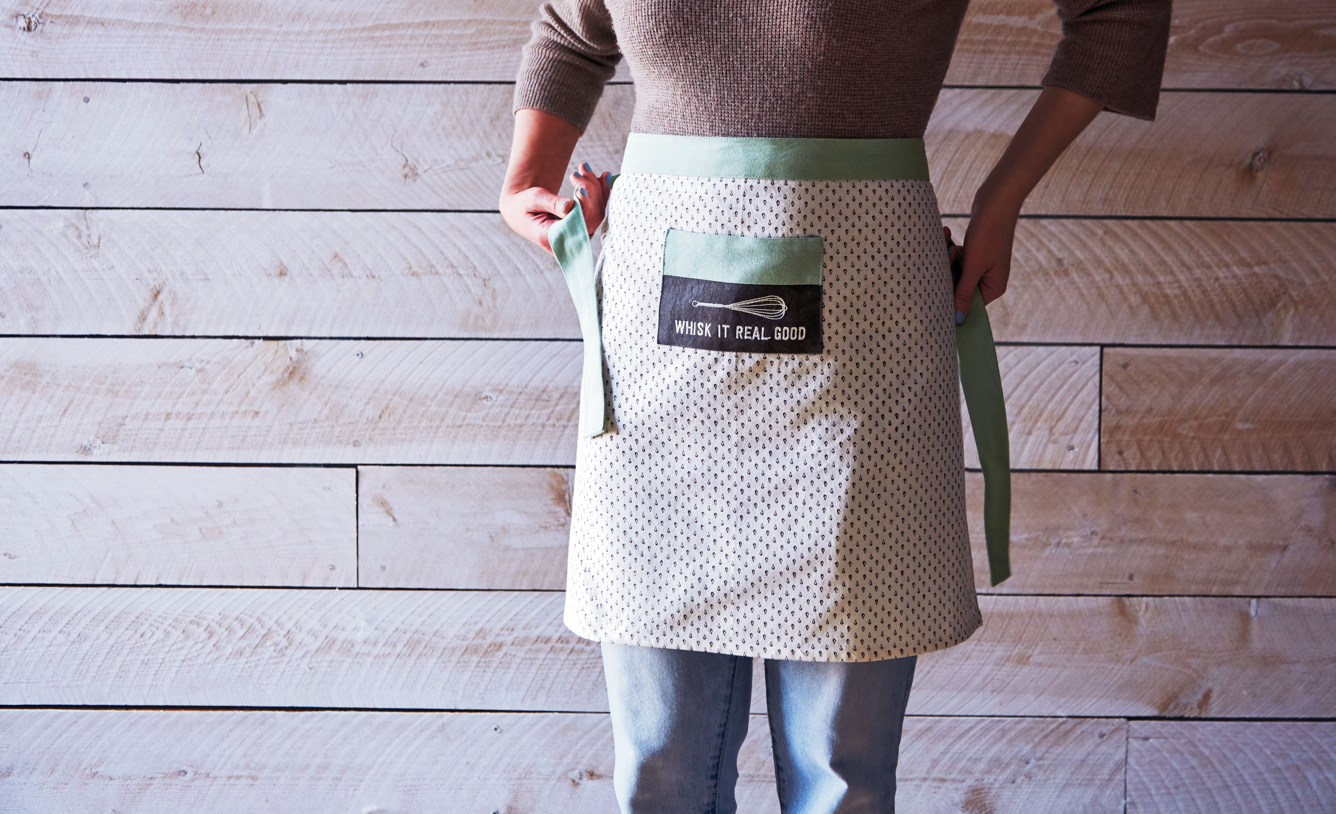 Amazon.com: Hallmark Home & Gifts: Aprons