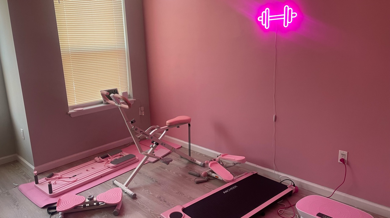 Watch At home gym must have essentials ! Workout at home on Amazon Live