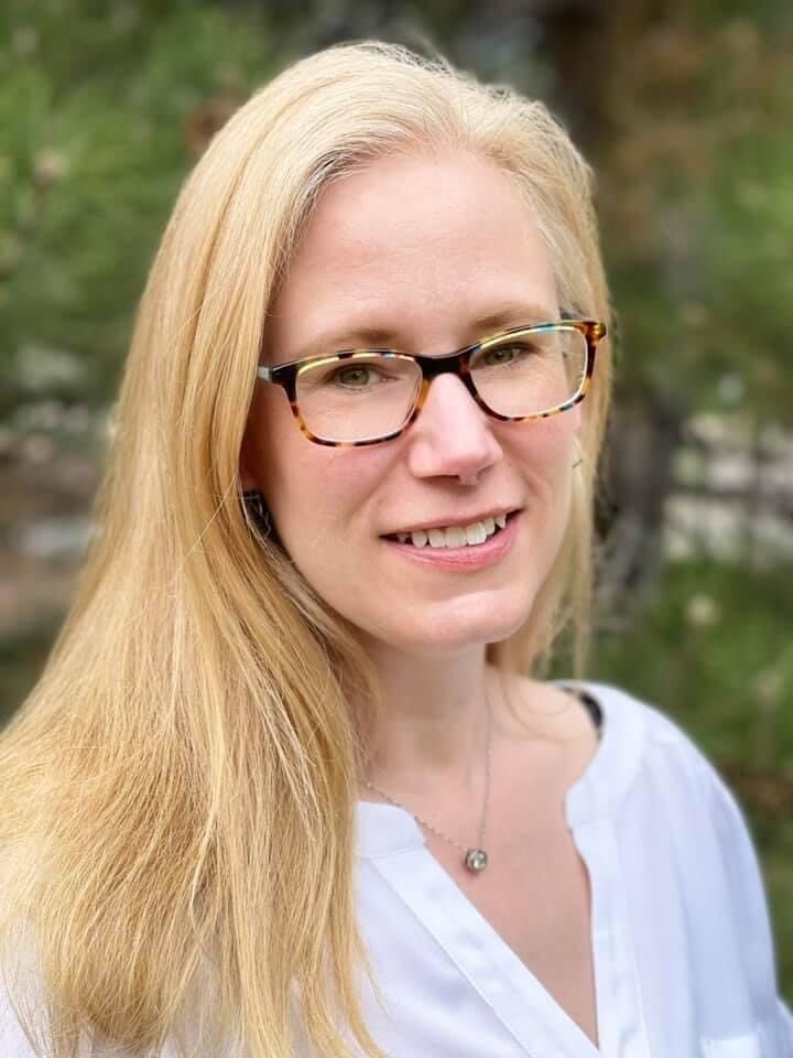 Kelly Ruby Hanson – Audio Books, Best Sellers, Author Bio | Audible.com