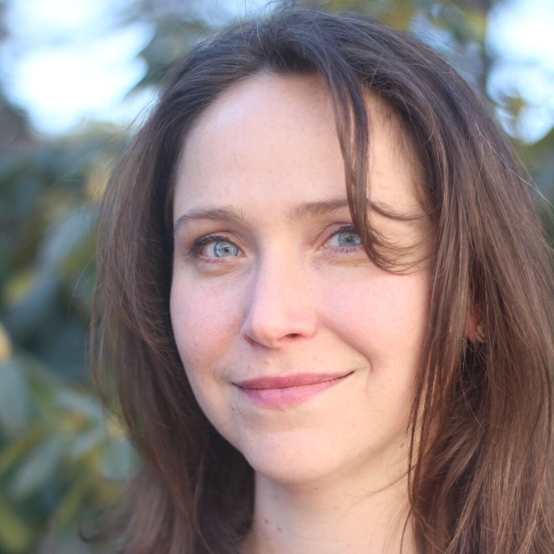 Emily Conroy-Krutz - Alle Hörbücher bei Audible.de