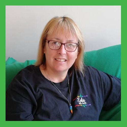 Amazon.com: Yasmine Yogi and Phoebe Bee - Yoga, Mindful Exercises and ...