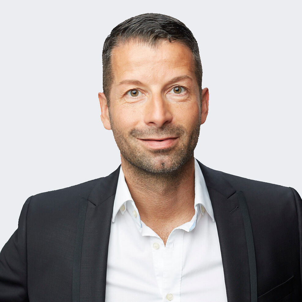 Daniel Hoch - Alle Hörbücher bei Audible.de