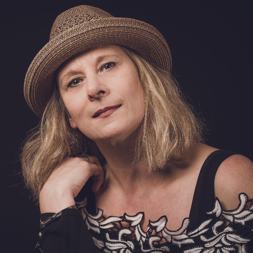 Kim Rylee – Audio Books, Best Sellers, Author Bio | Audible.com