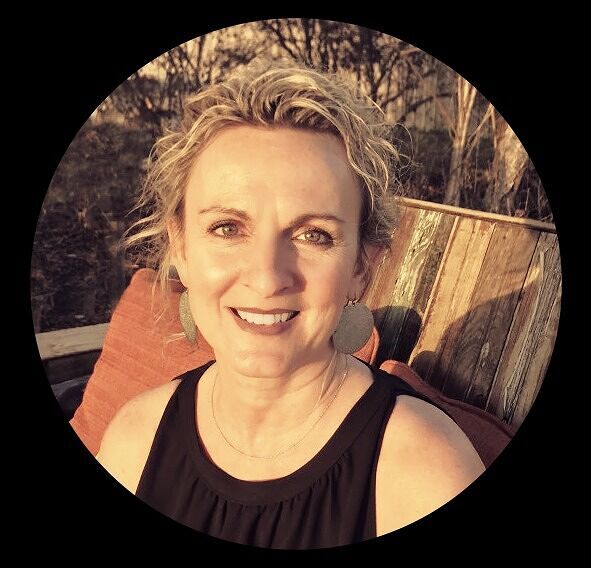 Kelly Crawford – Audio Books, Best Sellers, Author Bio | Audible.com