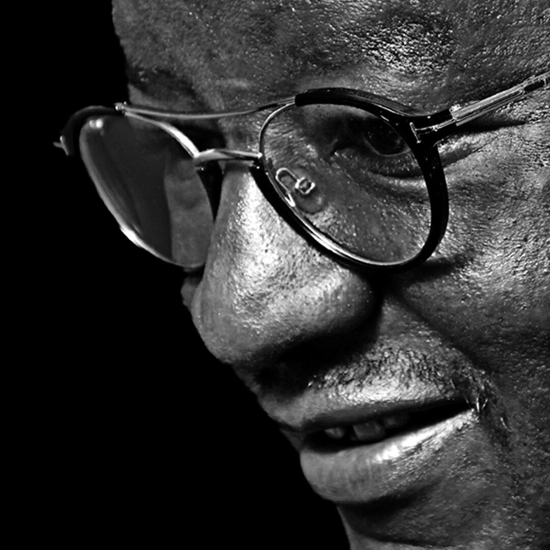 Dr. Isaac Kalua Green – Audiolibros, Biografía del autor | Audible.es