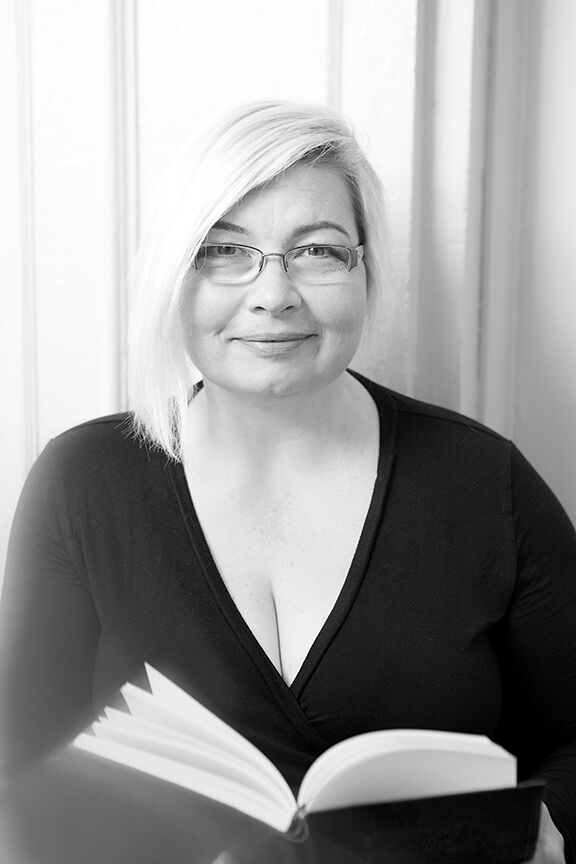 Kate Pavelle – Audio Books, Best Sellers, Author Bio | Audible.com