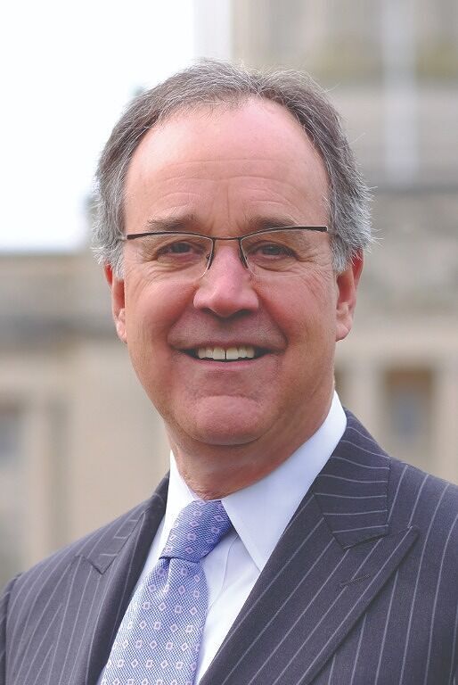 Dave Adkisson – Audiolibros, Biografía del autor | Audible.es