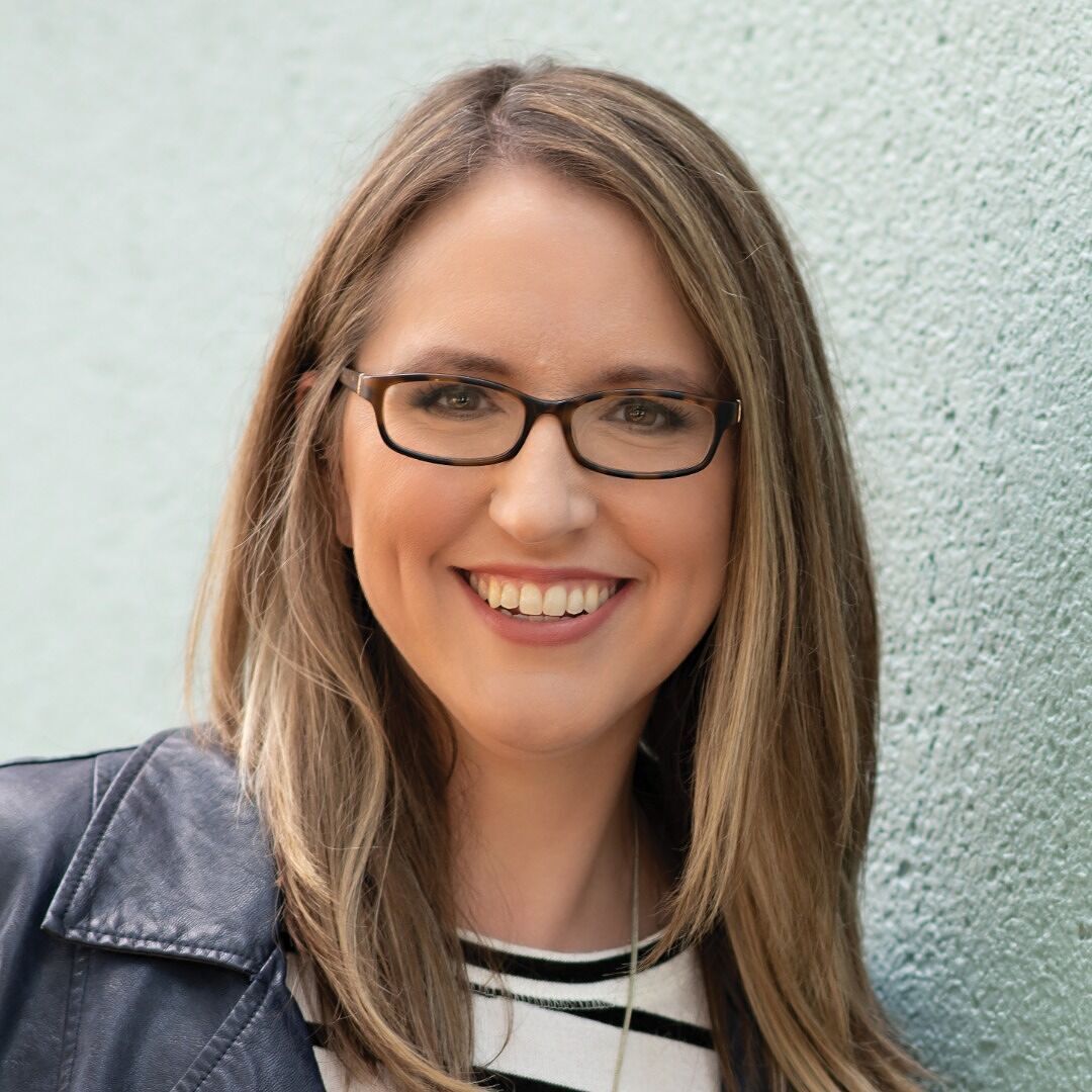 Sarah Noll Wilson – Audio Books, Best Sellers, Author Bio | Audible.com