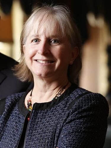 The Ethics of Dissent: Managing Guerrilla Government (Public Affairs ...