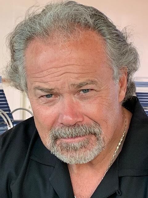 Christopher Maxon's Instagram, Twitter & Facebook on IDCrawl