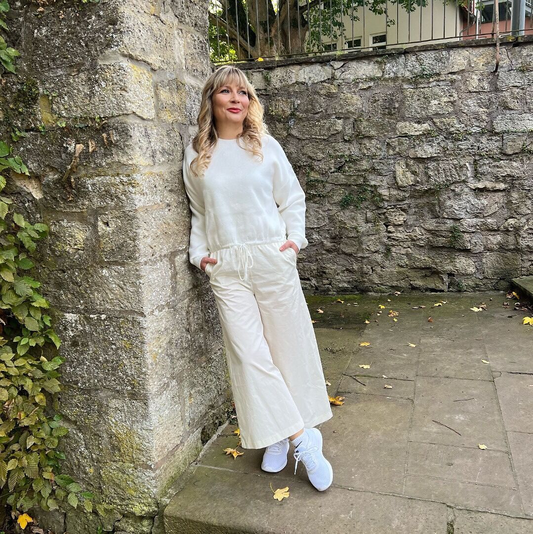 Ana Dee - Alle Hörbücher bei Audible.de