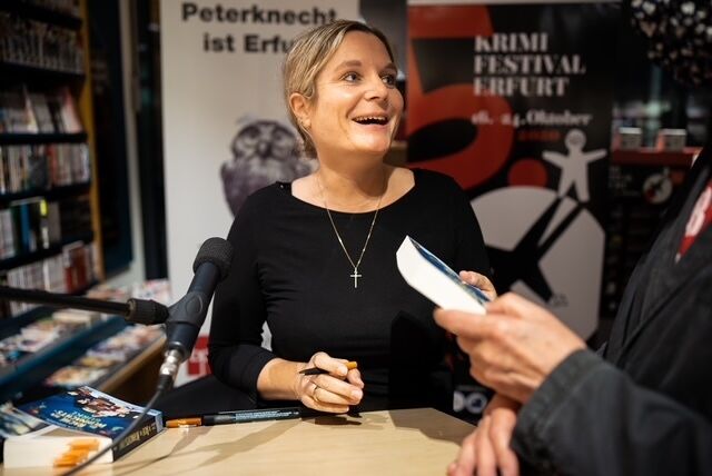 Clara Bernardi – Audio Books, Best Sellers, Author Bio | Audible.com