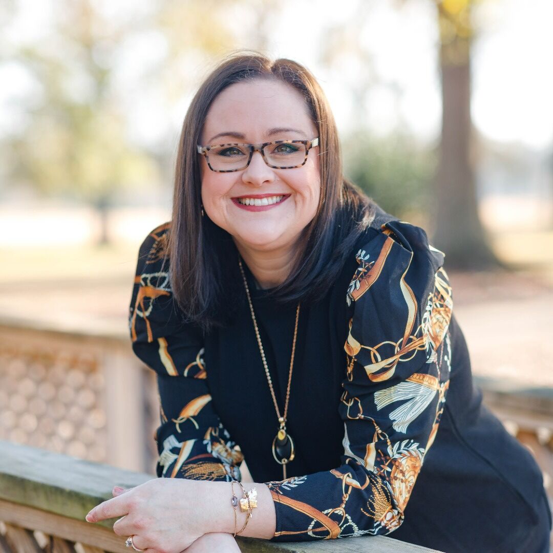 Amanda Jones – Audio Books, Best Sellers, Author Bio | Audible.com