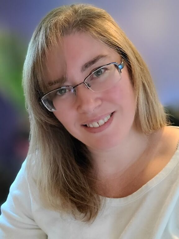 Constance Ruth Clark - Alle Hörbücher bei Audible.de