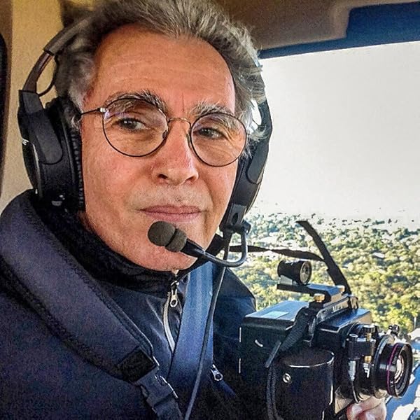 Amazon.com: Cuba: Photographs by Jeffrey Milstein: 9781580932752 ...