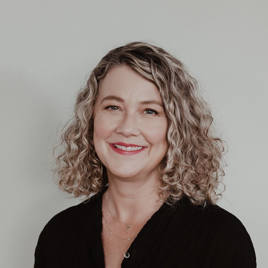 Elizabeth Liebert's Instagram, Twitter & Facebook on IDCrawl