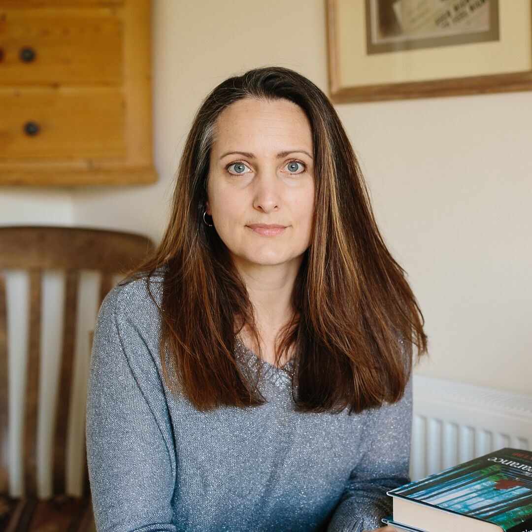 Kate Webb - Alle Hörbücher bei Audible.de