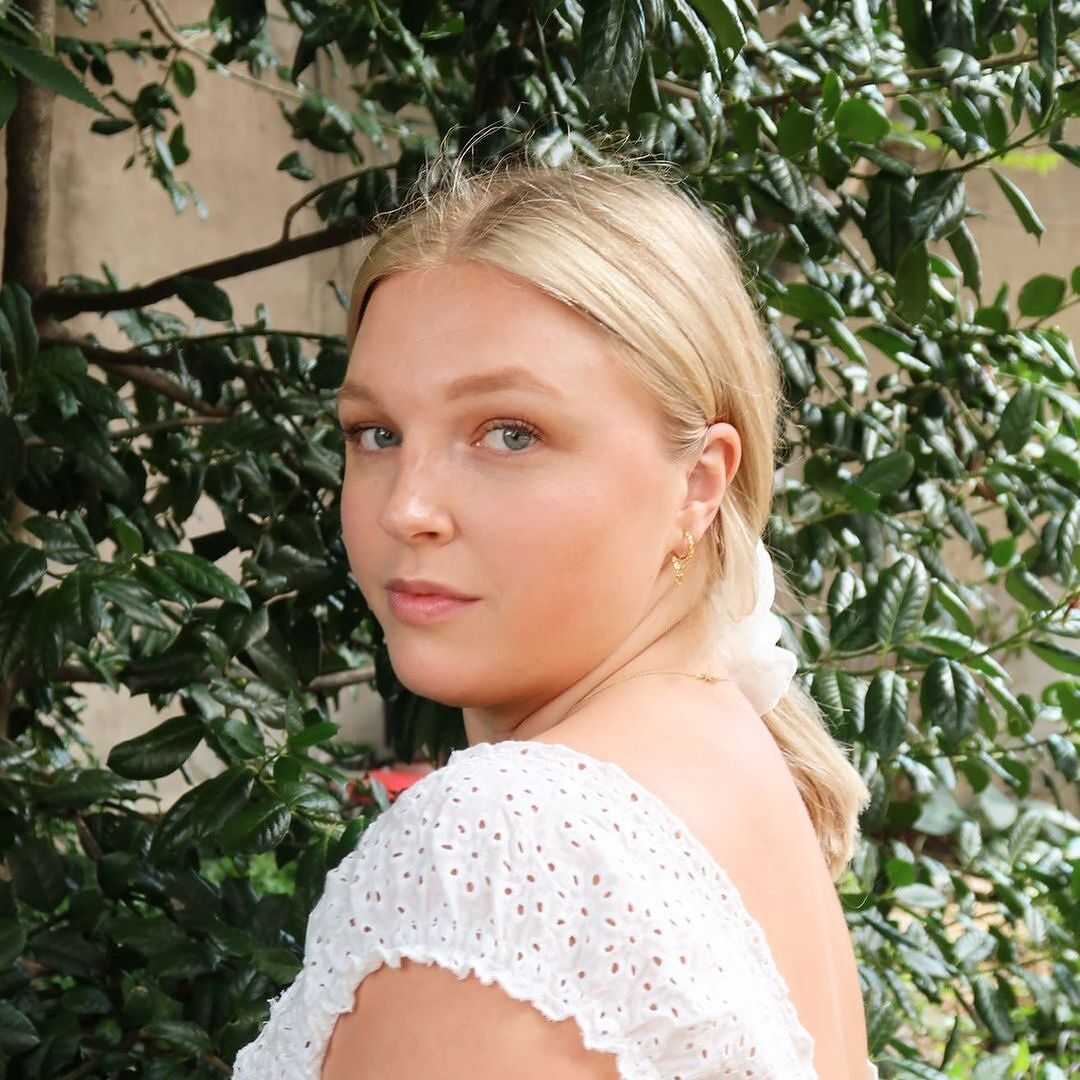 Olivia Muenter – Audio Books, Best Sellers, Author Bio | Audible.com