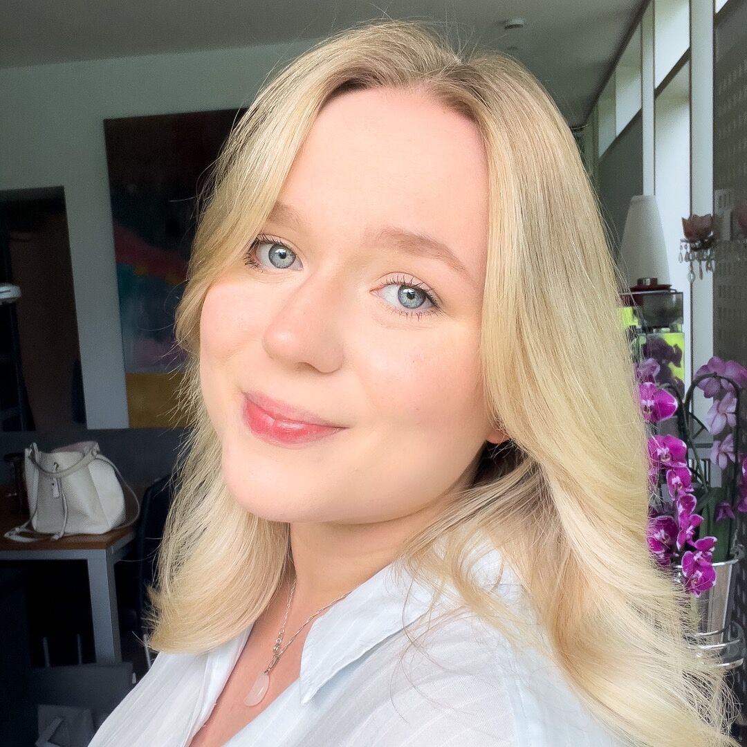 Emily Aves – Audio Books, Best Sellers, Author Bio | Audible.com