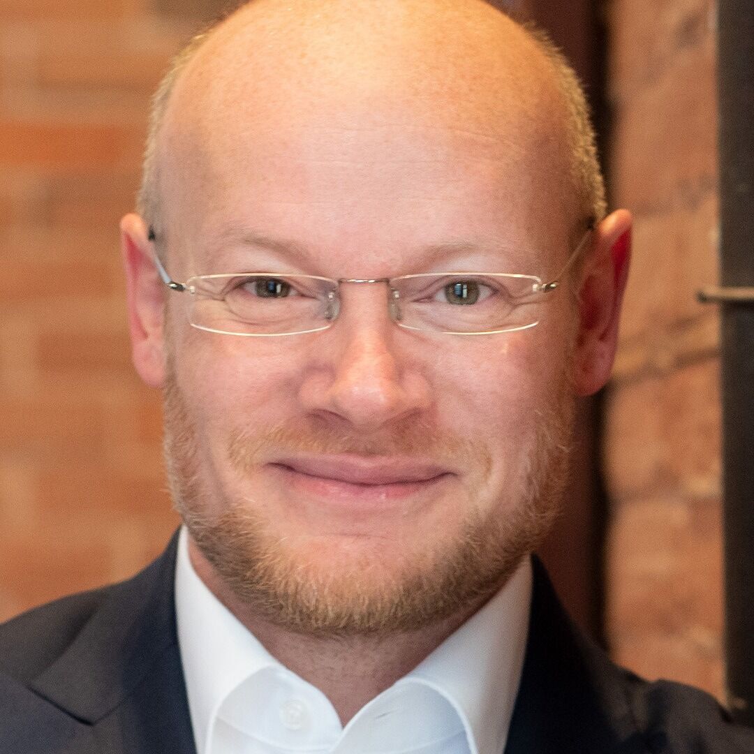 Alex Brueckmann – Audio Books, Best Sellers, Author Bio | Audible.com