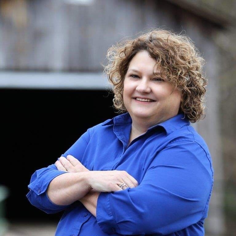 Lisa M. Russell – Audio Books, Best Sellers, Author Bio | Audible.com