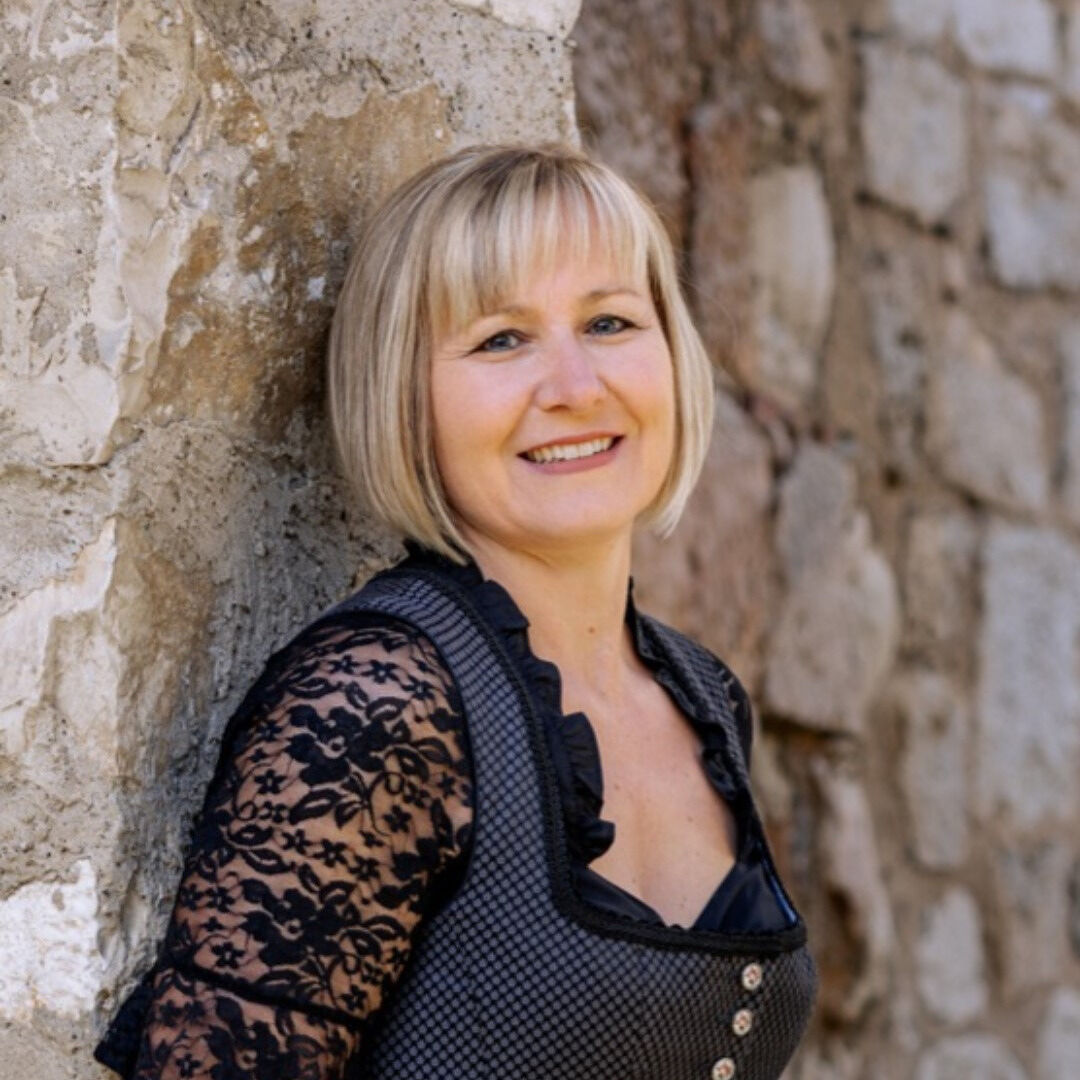 Marion Stadler – Audio Books, Best Sellers, Author Bio | Audible.com