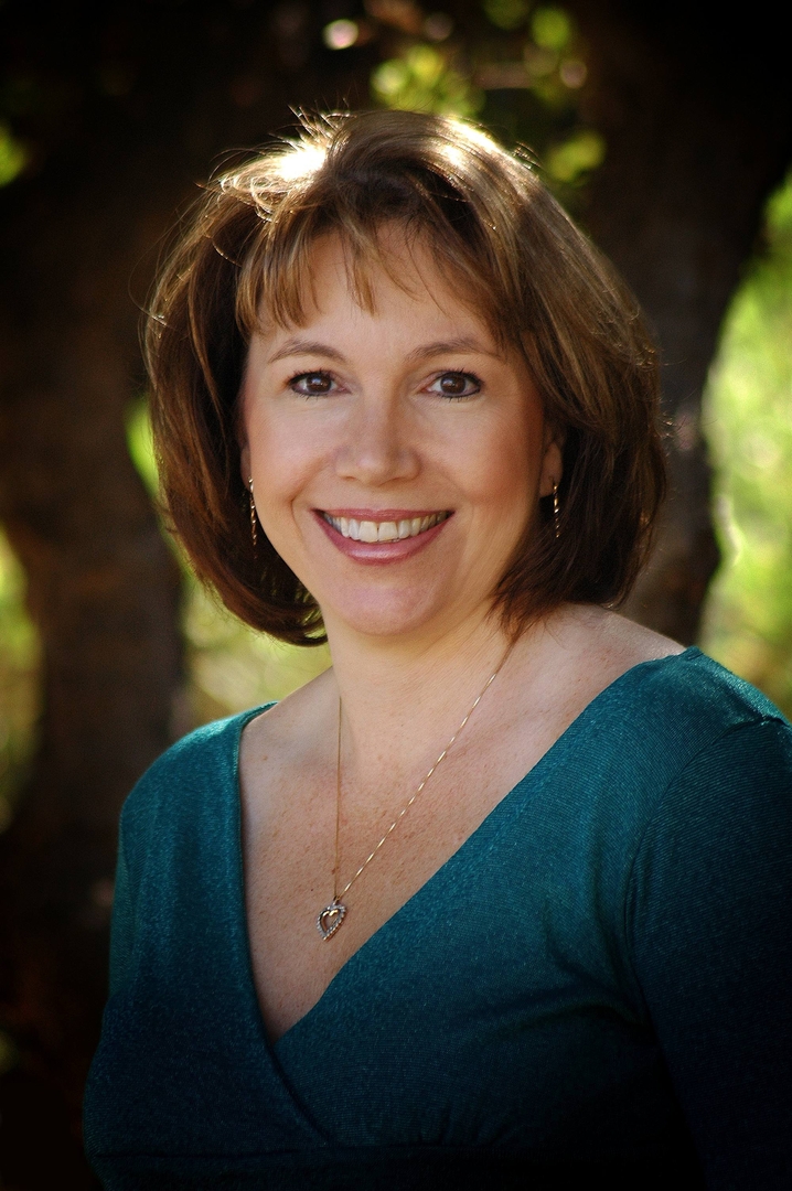 Jennifer Apodaca – Audio Books, Best Sellers, Author Bio | Audible.com