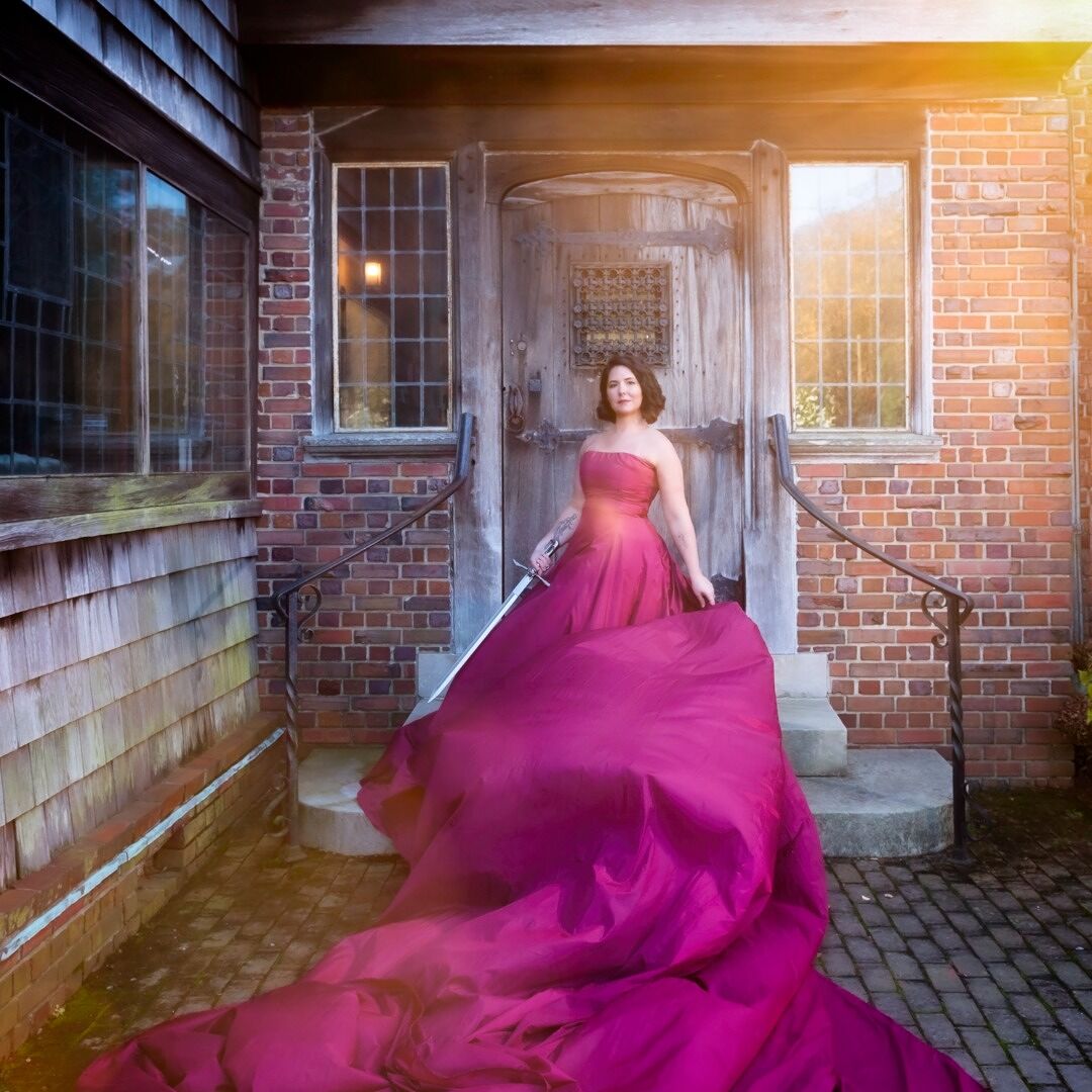 Heather Hildenbrand – Audio Books, Best Sellers, Author Bio | Audible.com