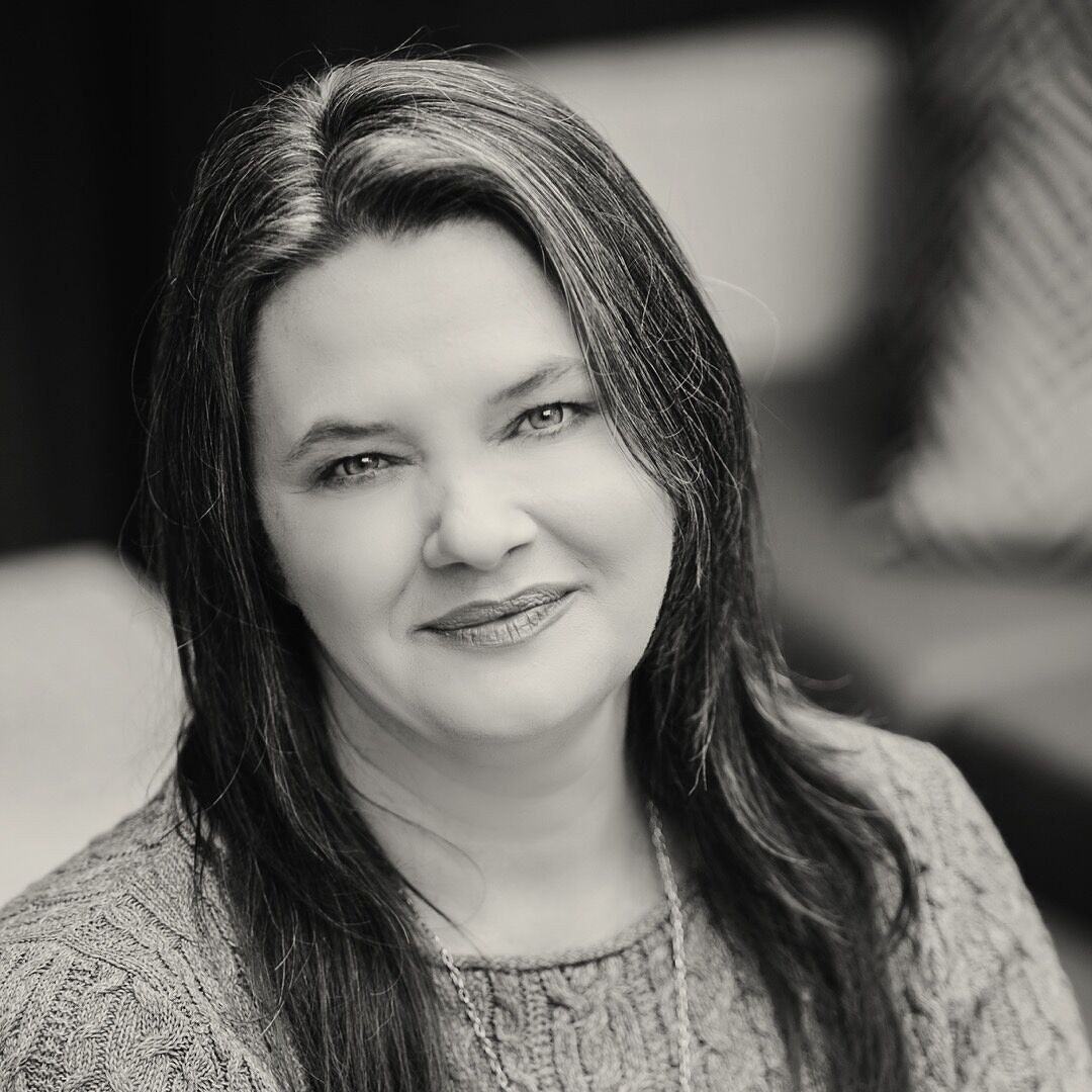 R.S. Grant – Audio Books, Best Sellers, Author Bio | Audible.com