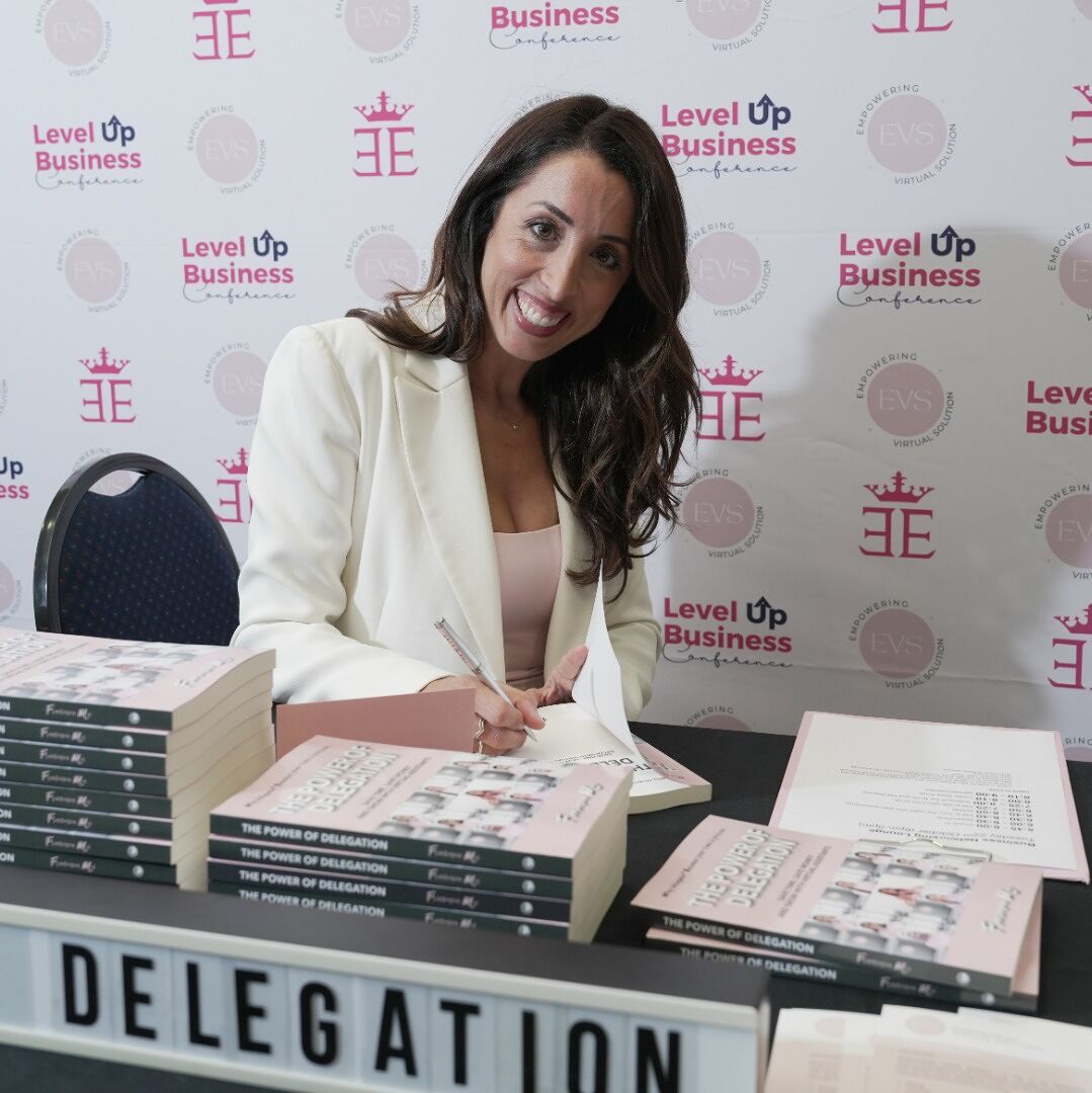 Francesca Moi - Alle Hörbücher bei Audible.de