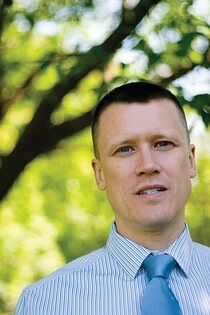 Amazon.com: When Languages Die: The Extinction of the World's Languages and the Erosion of Human ...