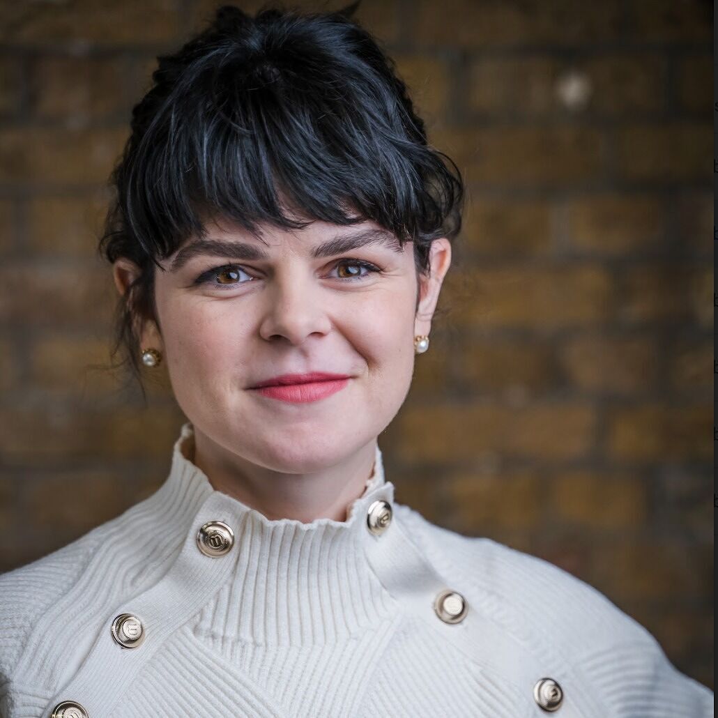 Alice Bentinck - Alle Hörbücher bei Audible.de