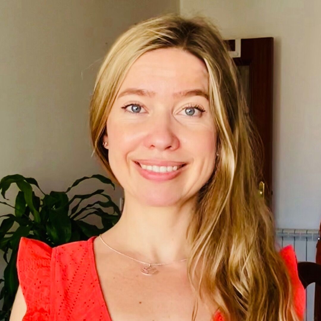 Lana Ryan – Audio Books, Best Sellers, Author Bio | Audible.com