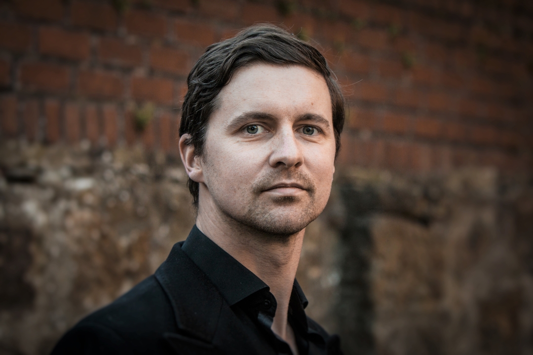 Andrew Raymond – Audio Books, Best Sellers, Author Bio | Audible.com