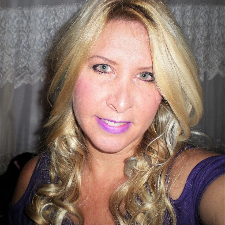 DeAnna Kinney – Audio Books, Best Sellers, Author Bio | Audible.com