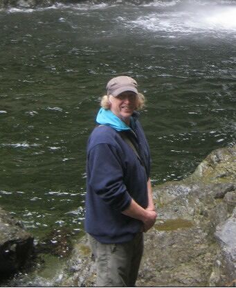 Amazon.com: The Wreckers (The High Seas Trilogy): 9780440415459 ...