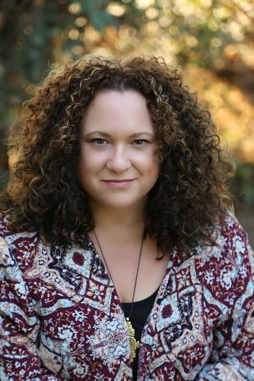 Elizabeth Hunter – Audio Books, Best Sellers, Author Bio | Audible.com