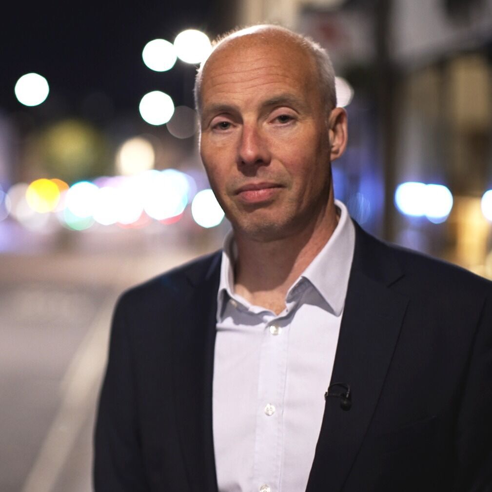 Robert Murphy - Alle Hörbücher bei Audible.de