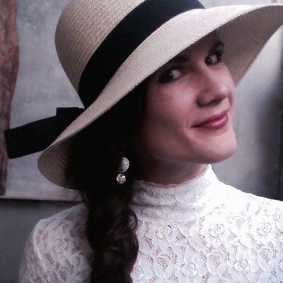 Bringing Down the Duke (A League of Extraordinary Women): Dunmore, Evie ...