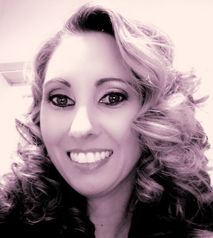 Renee Hutchins's Instagram, Twitter & Facebook on IDCrawl