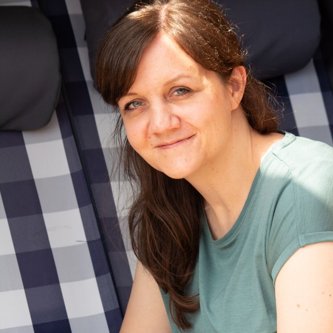 Anne Kröber – Audio Books, Best Sellers, Author Bio | Audible.com